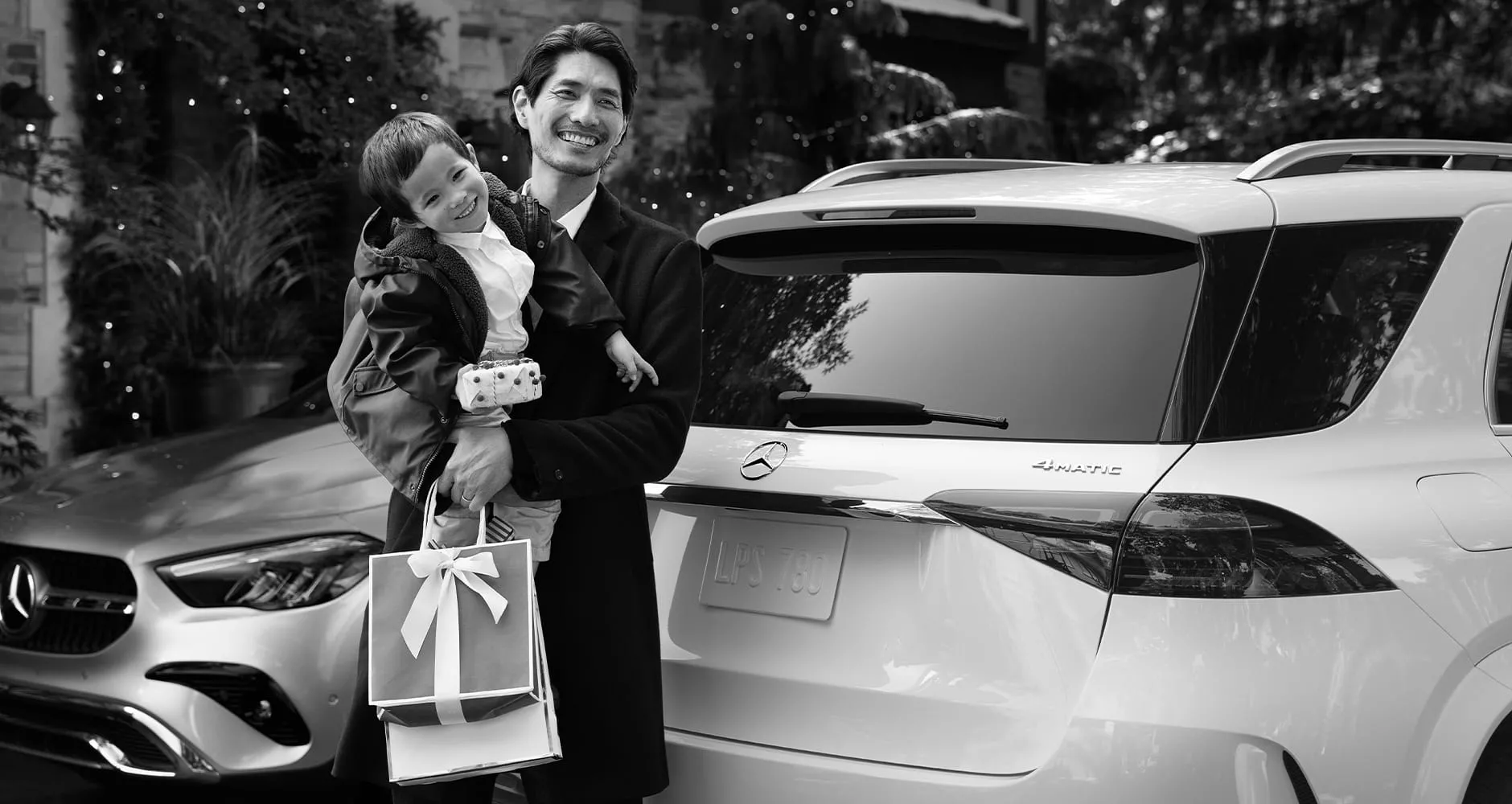 Mercedes-Benz Holiday Love Celebration | Mercedes-Benz USA