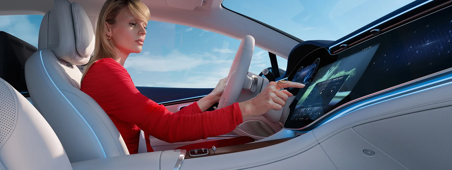 Mercedes-Benz MBUX Hyperscreen | Mercedes-Benz USA