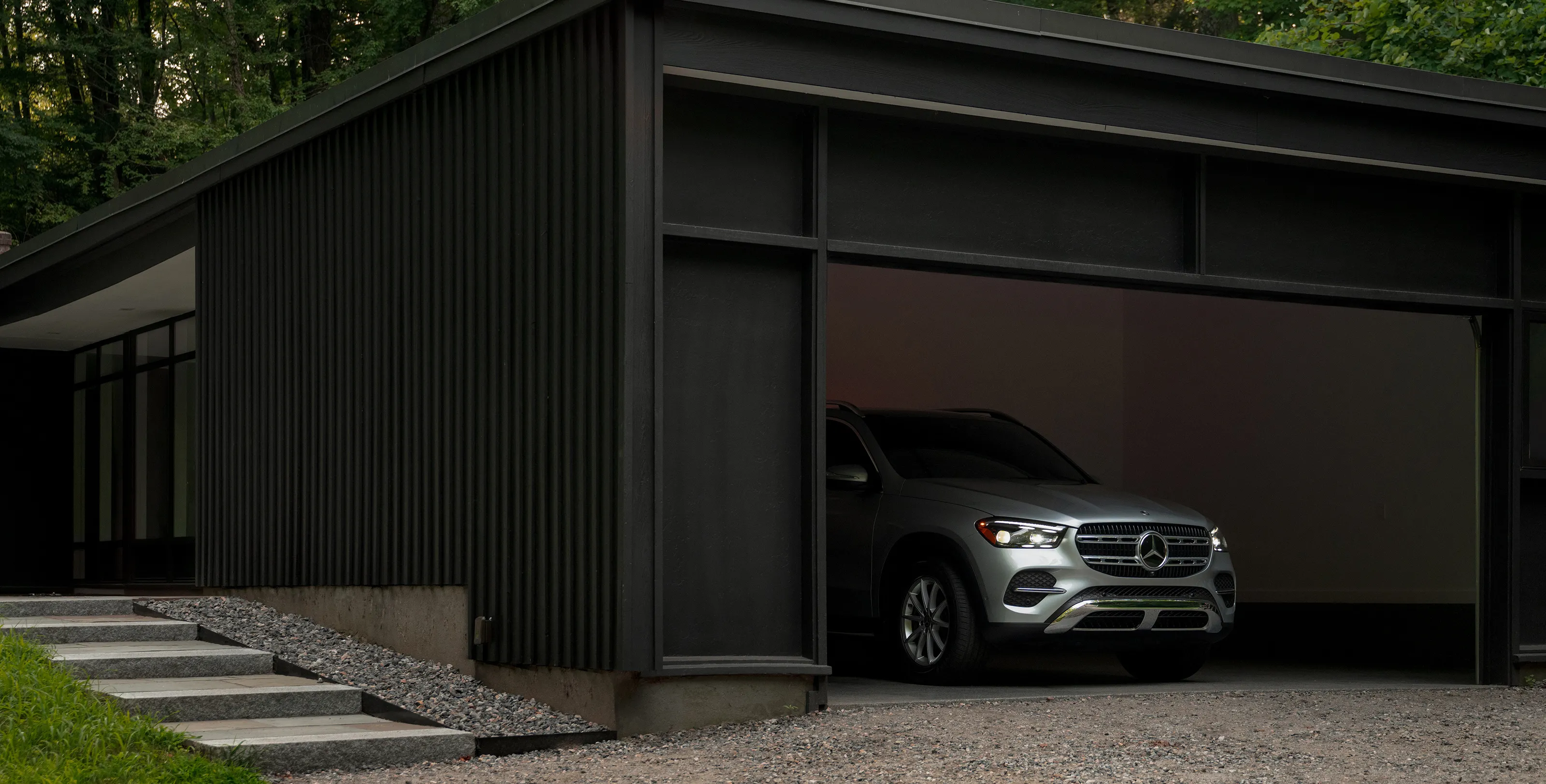 Luxury Cars - Sedans, SUVs, Coupes & Wagons | Mercedes-Benz USA