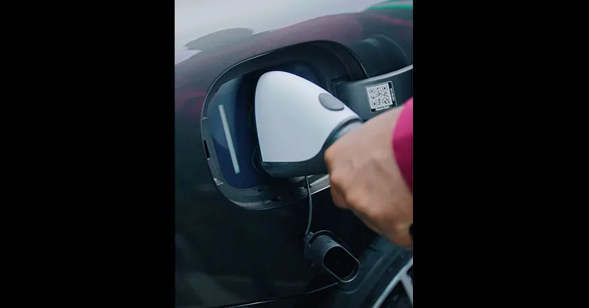 How-To Videos on Electric Vehicle Charging | Mercedes-Benz USA