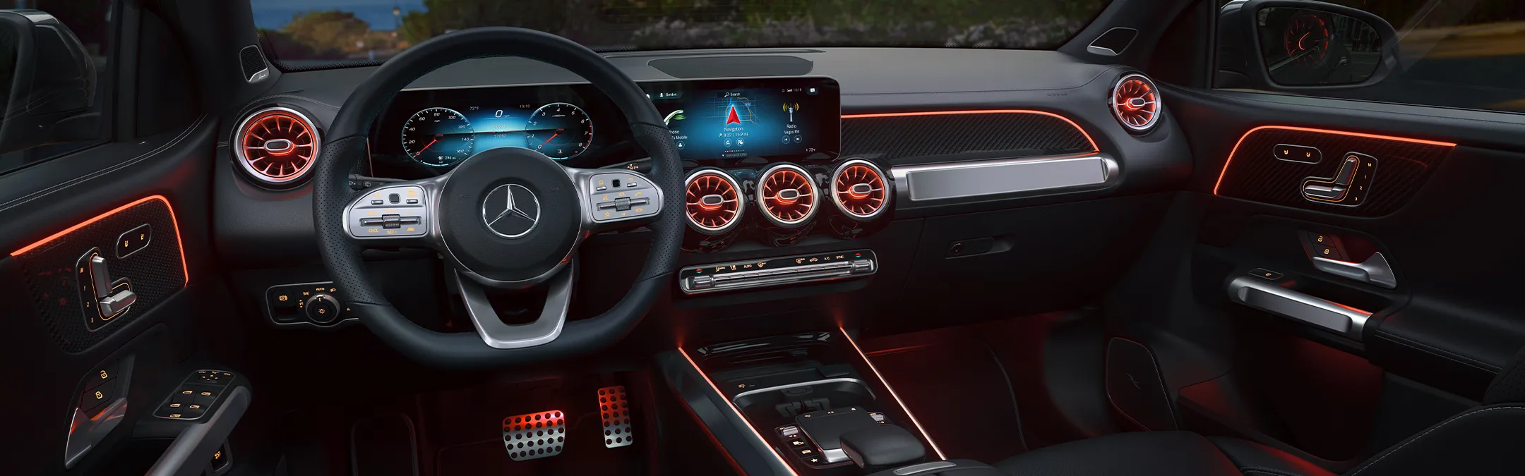 The Compact GLB SUV | Mercedes-Benz USA