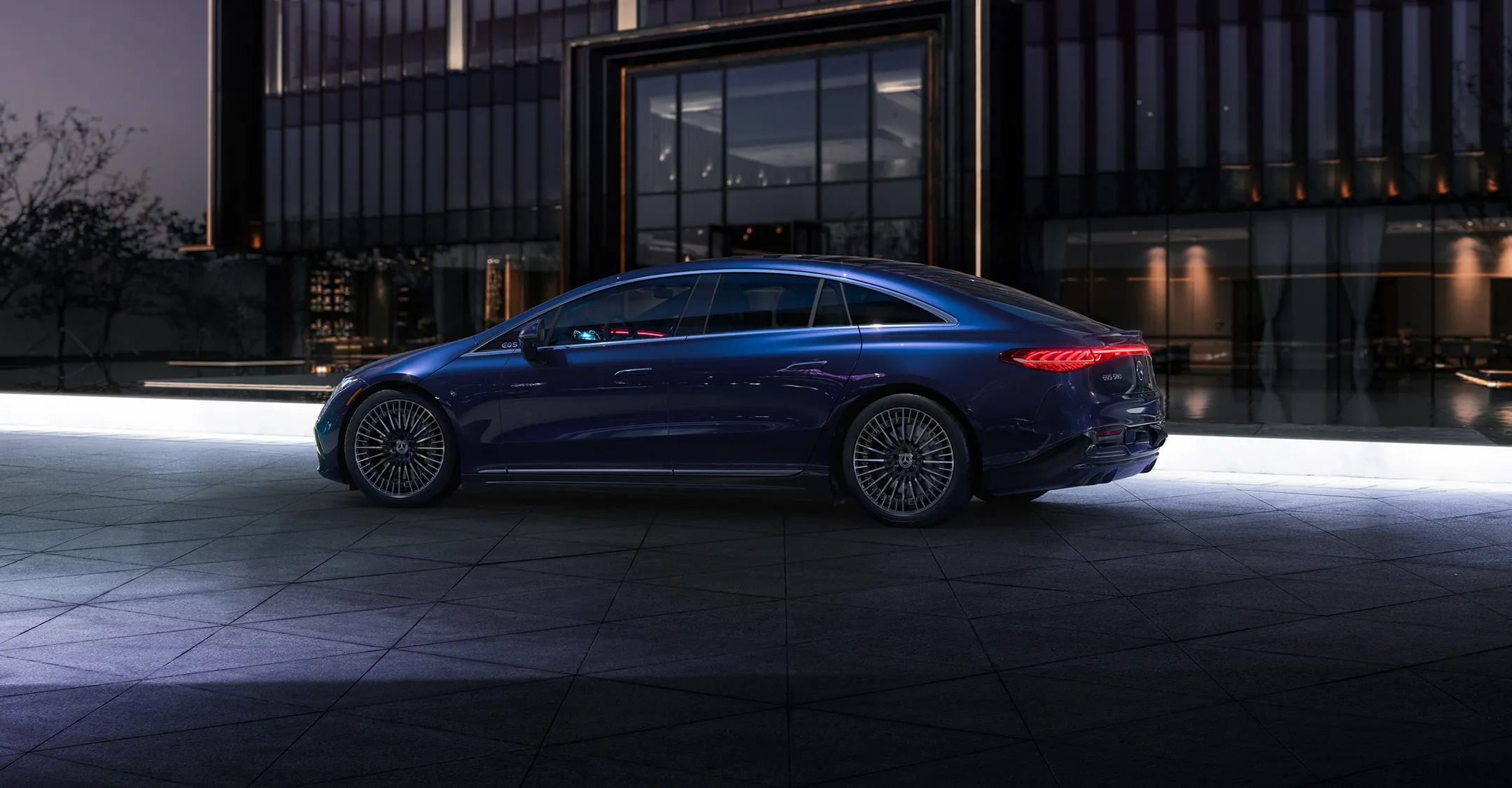 Mercedes EQS - Fully Electric Luxury Sedan | Mercedes-Benz USA