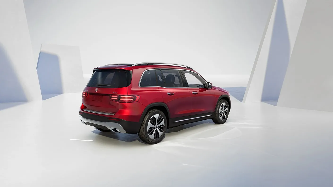 2024 Mercedes-Benz GLB | Used car dealer in Lincolnwood IL | Loeber Motors