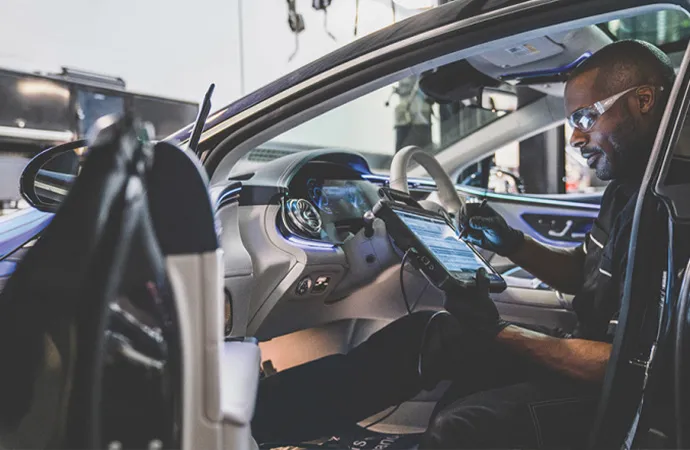 Mercedes Service & Maintenance | Mercedes-Benz USA