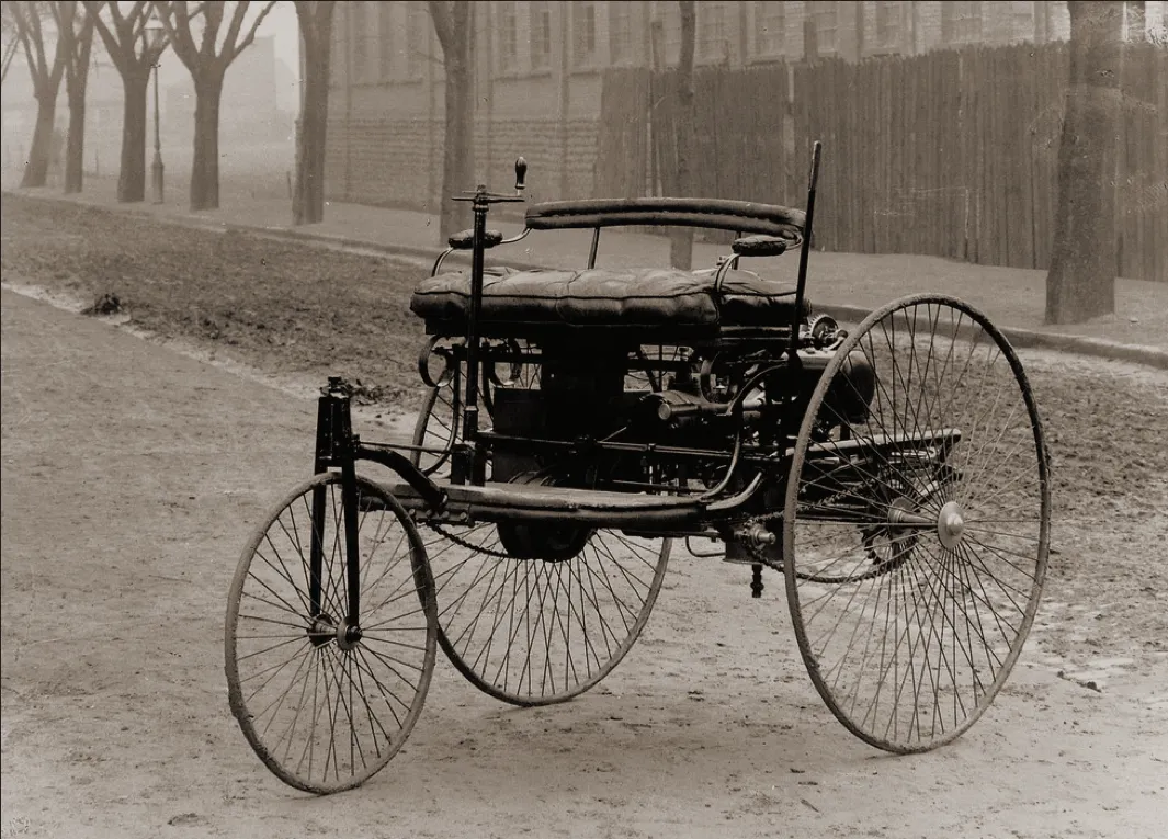 Mercedes-Benz History of Innovation | Mercedes-Benz USA