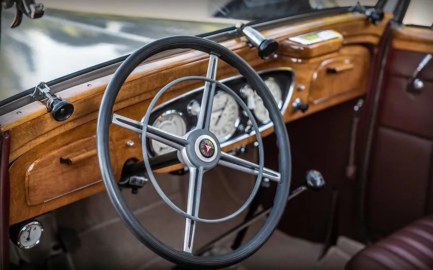 Sales | Classic Center | Mercedes-Benz USA