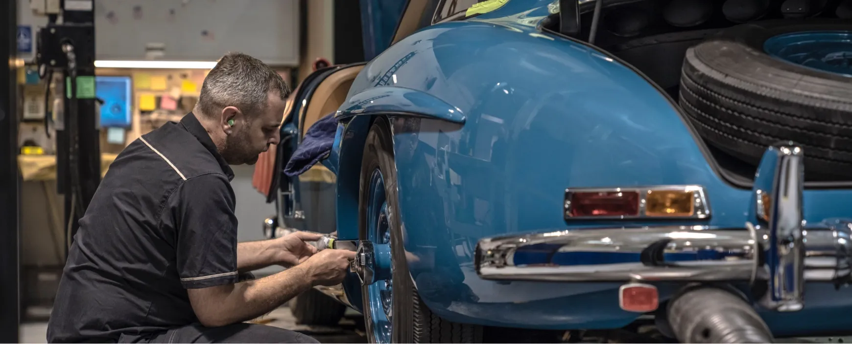 Vintage Mercedes Workshop | Classic Center | Mercedes-Benz USA